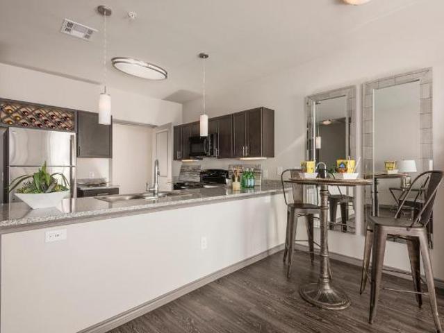 2 Br, 2 bath, Apartment 650 S Main Street