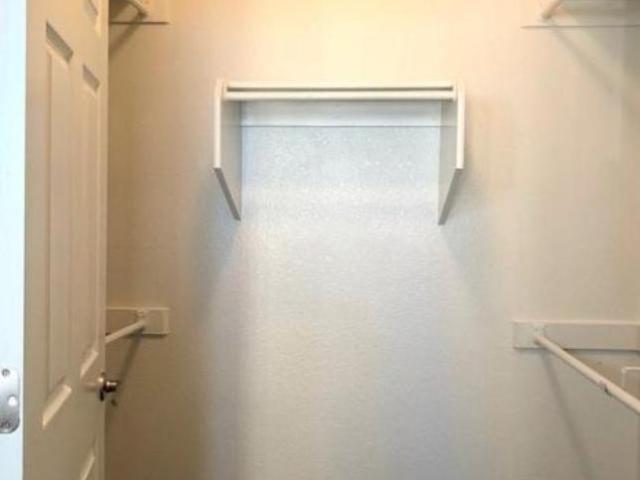 2 Br, 2 bath, Apartment 6515 W McDowell Rd