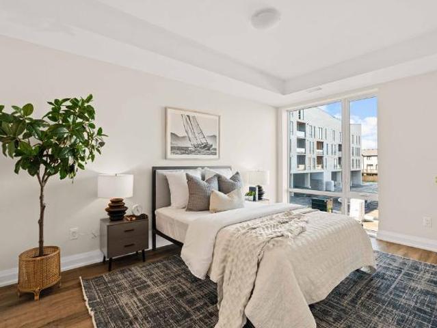 2 Br, 2 bath, Apartment 660 Sunningdale Road East