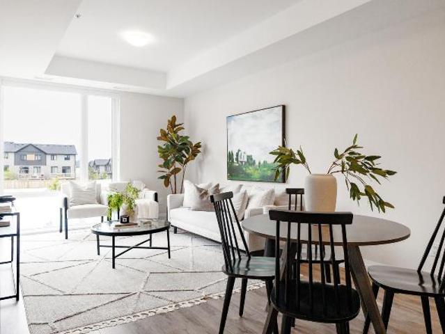2 Br, 2 bath, Apartment 660 Sunningdale Road East