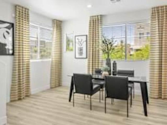 2 Br, 2 bath, Apartment 6610 N 93rd Ave