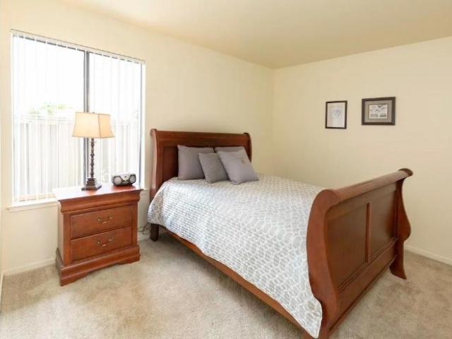 2 Br, 2 bath, Apartment 6633 Valley Hi Dr