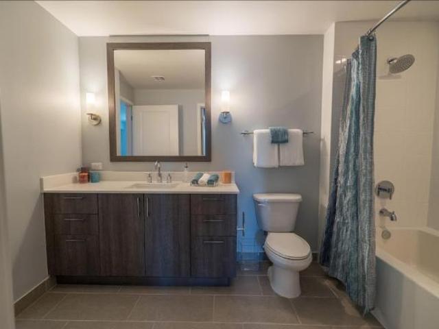 2 Br, 2 bath, Apartment 6750 Congress Avenue