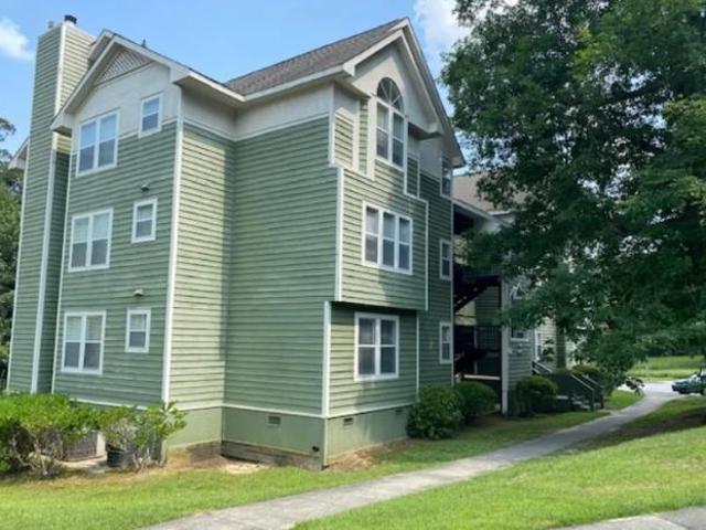 2 Br, 2 bath, Apartment 6720 Willowbrook Dr