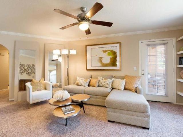 2 Br, 2 bath, Apartment 6980 E Sahuaro Dr