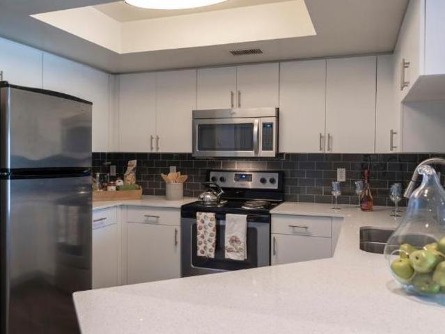 2 Br, 2 bath, Apartment 6925 Town Harbour Boulevard