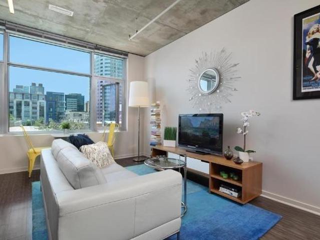2 Br, 2 bath, Apartment 707 10th Ave