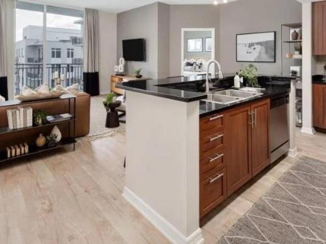 2 Br, 2 bath, Apartment 700 SW 78th Ave
