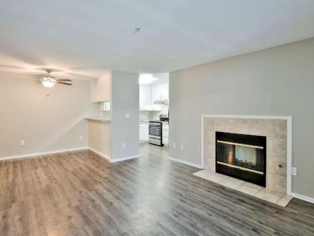 2 Br, 2 bath, Apartment 700 Vallejo Ave