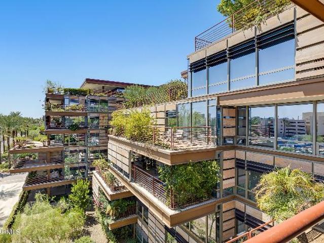 2 Br, 2 bath, Apartment 7157 East Rancho Vista Drive