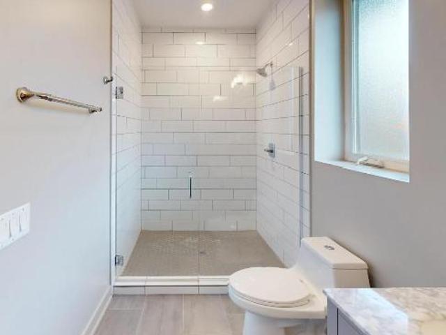 2 Br, 2 bath, Apartment 717 Rogers St