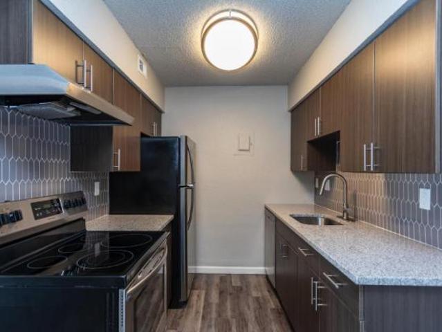 2 Br, 2 bath, Apartment 720 Chapman Dr