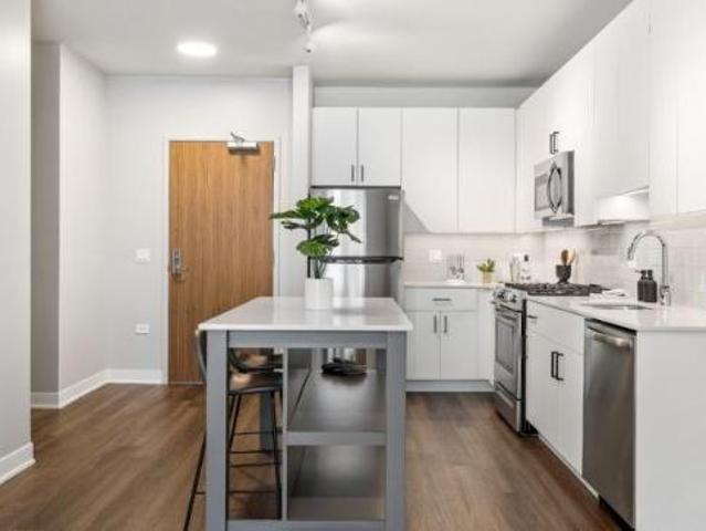 2 Br, 2 bath, Apartment 7215 District Ave