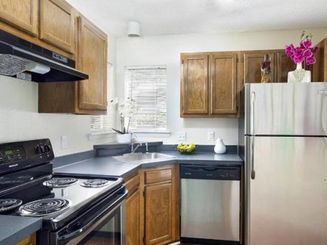 2 Br, 2 bath, Apartment 7303 Bryn Athyn Way