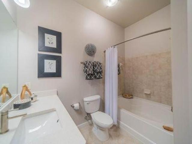 2 Br, 2 bath, Apartment 730 Hawthorne Lane