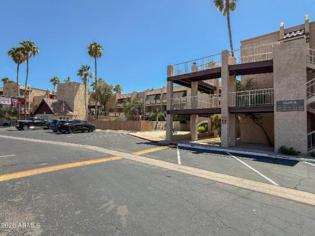 2 Br, 2 bath, Apartment 7402 E Carefree Drive