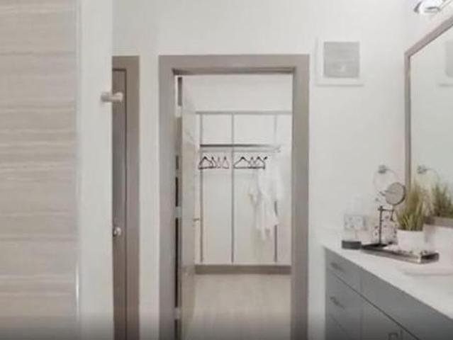 2 Br, 2 bath, Apartment 7555 Warren Parkway