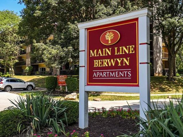 2 Br, 2 bath, Apartment 750 Old Lancaster Road