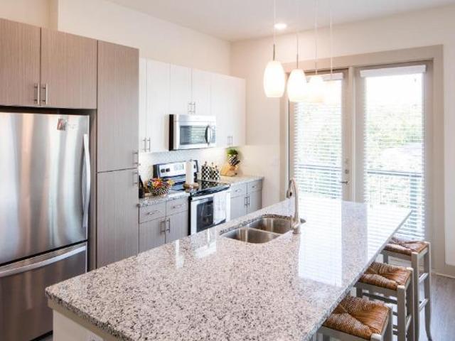 2 Br, 2 bath, Apartment 7518 Eastern Ave