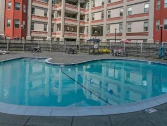 2 Br, 2 bath, Apartment 75 Wells Street