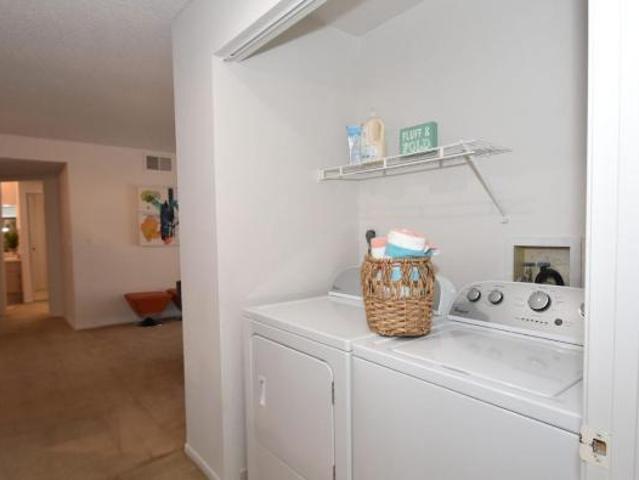 2 Br, 2 bath, Apartment 7681 Palmilla Dr