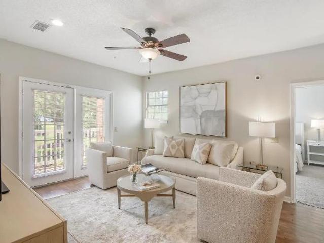 2 Br, 2 bath, Apartment 761 Rice Rd