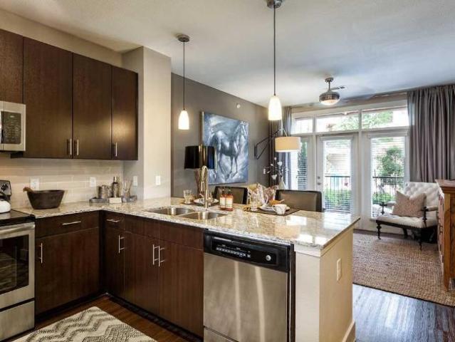 2 Br, 2 bath, Apartment 777 Lake Carolyn Parkway