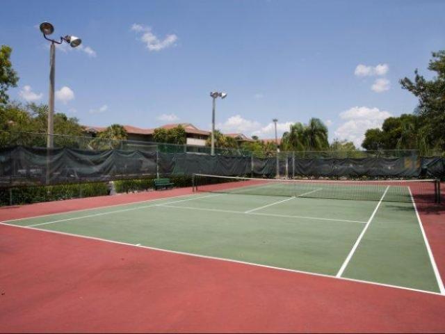 2 Br, 2 bath, Apartment 7790 NW 78th Ave
