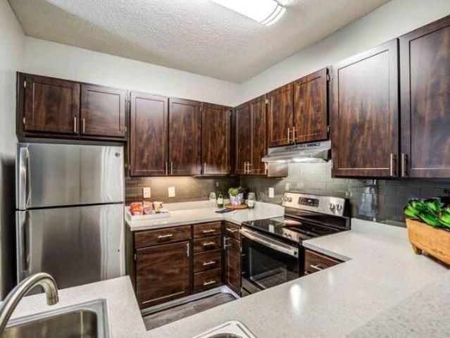 2 Br, 2 bath, Apartment 7700 Arboretum Dr