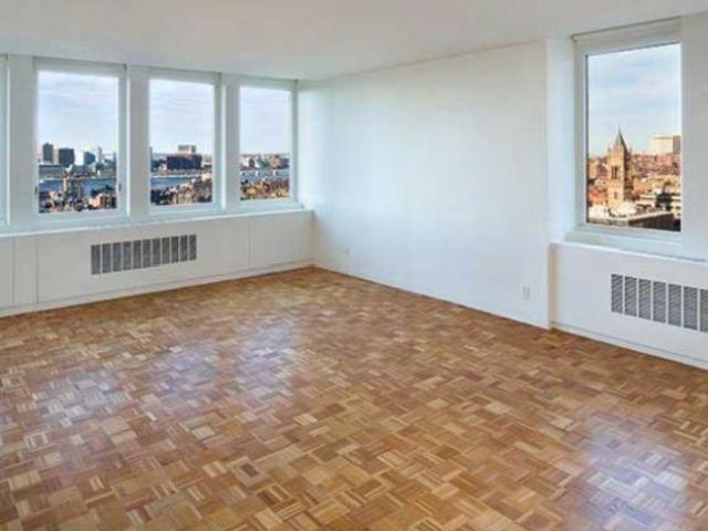 2 Br, 2 bath, Apartment 770 Boylston Street