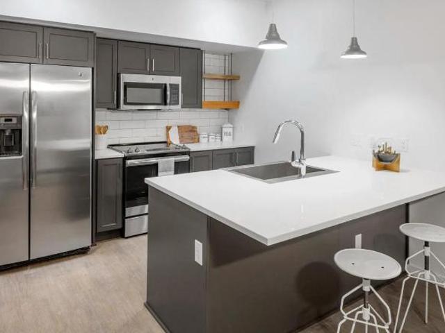 2 Br, 2 bath, Apartment 7711 SW Capitol HWY