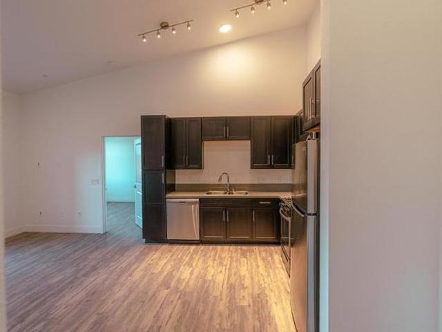 2 Br, 2 bath, Apartment 7847 Mission Gorge Rd