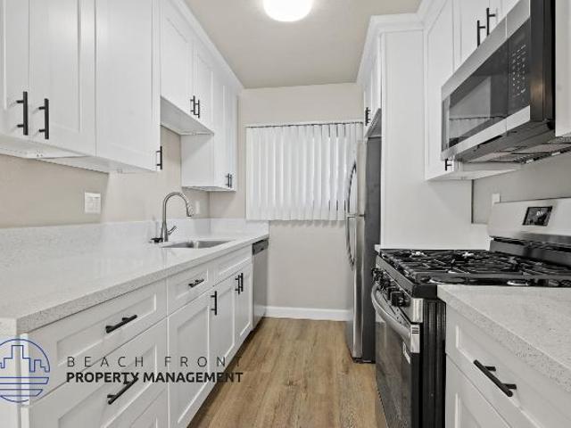 2 Br, 2 bath, Apartment 7816 Paseo Del Rey