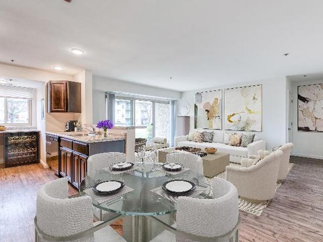 2 Br, 2 bath, Apartment 7820 Parke West Drive