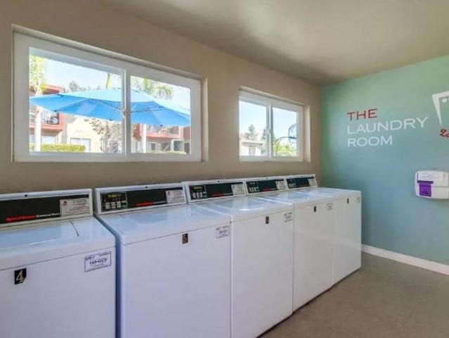 2 Br, 2 bath, Apartment 7980 Linda Vista Road