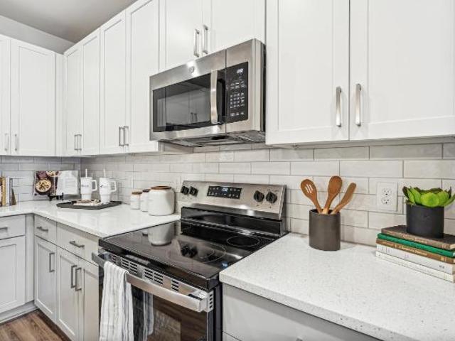 2 Br, 2 bath, Apartment 7900 Accent Brier Ln