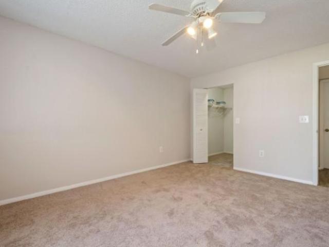 2 Br, 2 bath, Apartment 7900 Hampton Boulevard
