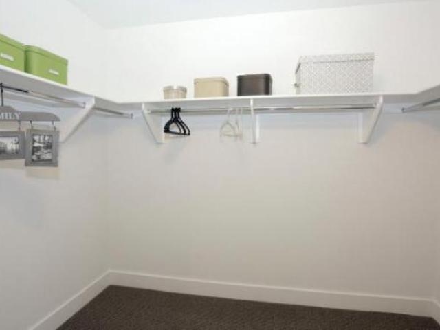 2 Br, 2 bath, Apartment 7928 Hollywood Blvd