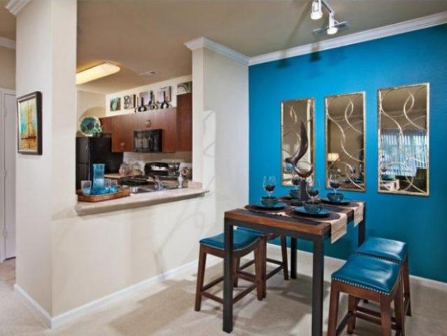 2 Br, 2 bath, Apartment 792 West Street