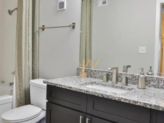 2 Br, 2 bath, Apartment 8000 Waterford Lakes Dr