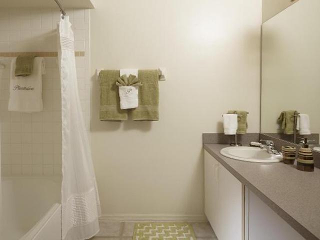 2 Br, 2 bath, Apartment 801 NW 108th Avenue