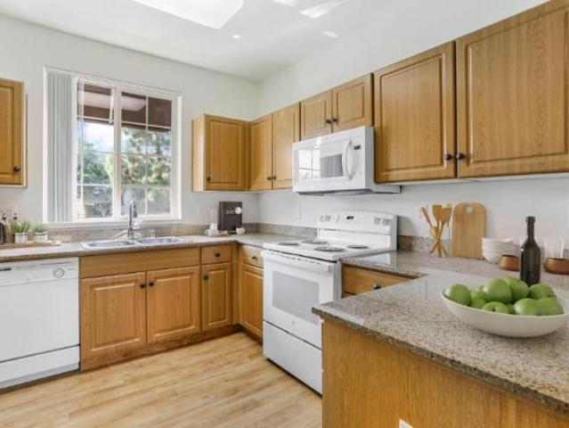 2 Br, 2 bath, Apartment 801 E Atherton Dr