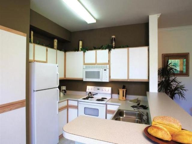 2 Br, 2 bath, Apartment 801 W Interstate 30