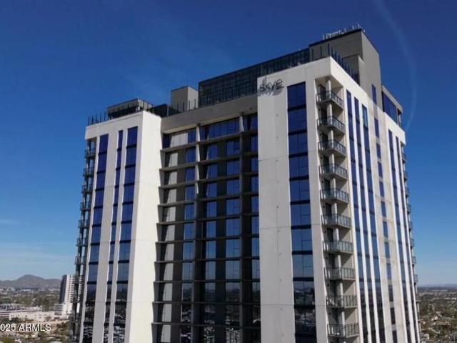 2 Br, 2 bath, Apartment 817 N 6th Street