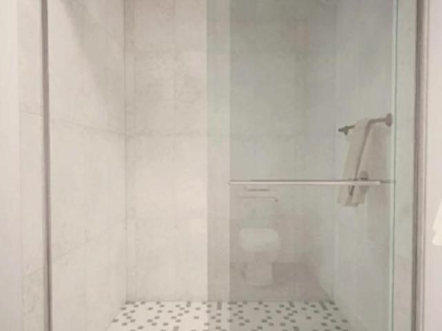 2 Br, 2 bath, Apartment 811 Nw 43rd Ave