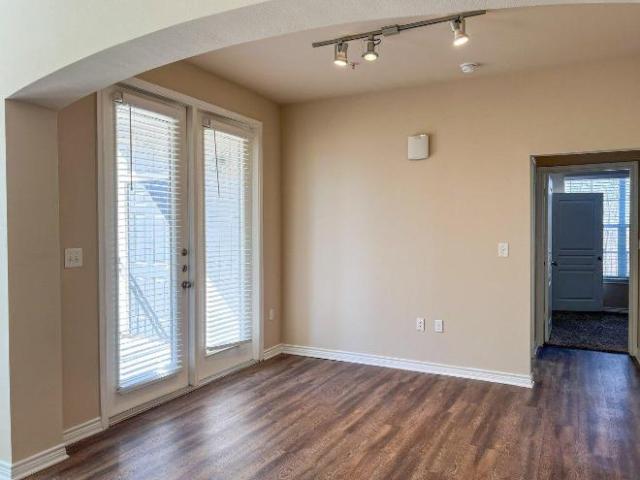 2 Br, 2 bath, Apartment 8201 Boat Club Rd