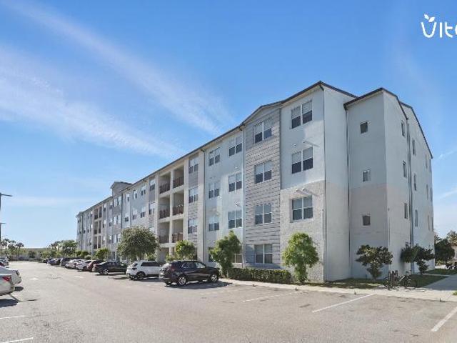 2 Br, 2 bath, Apartment 820 Isaacville Drive