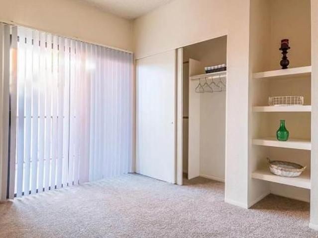 2 Br, 2 bath, Apartment 8225 E Speedway Blvd