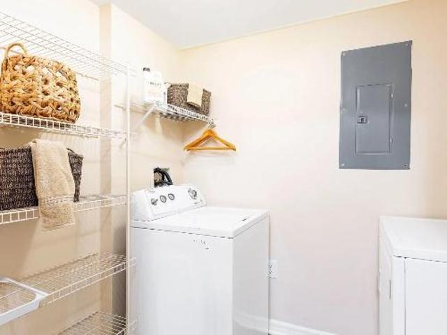 2 Br, 2 bath, Apartment 8300 Ibis Reserve Circle