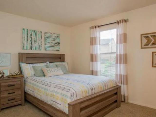 2 Br, 2 bath, Apartment 8301 N Council Rd